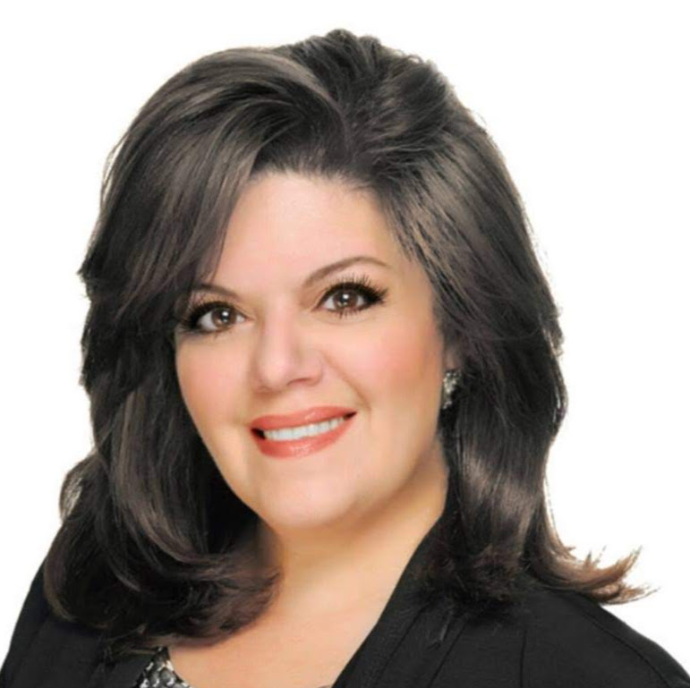 Florida Realty Investments | Daisy de Arias headshot - Florida Realty ...